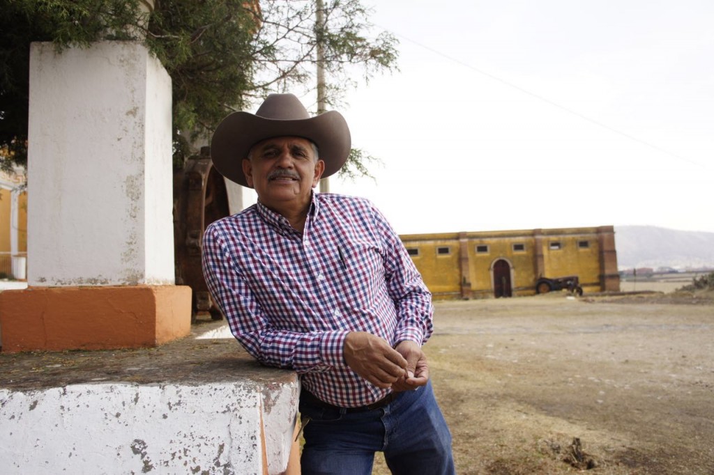 Alberto Arango ofrece honradez total en Apan - El reportero