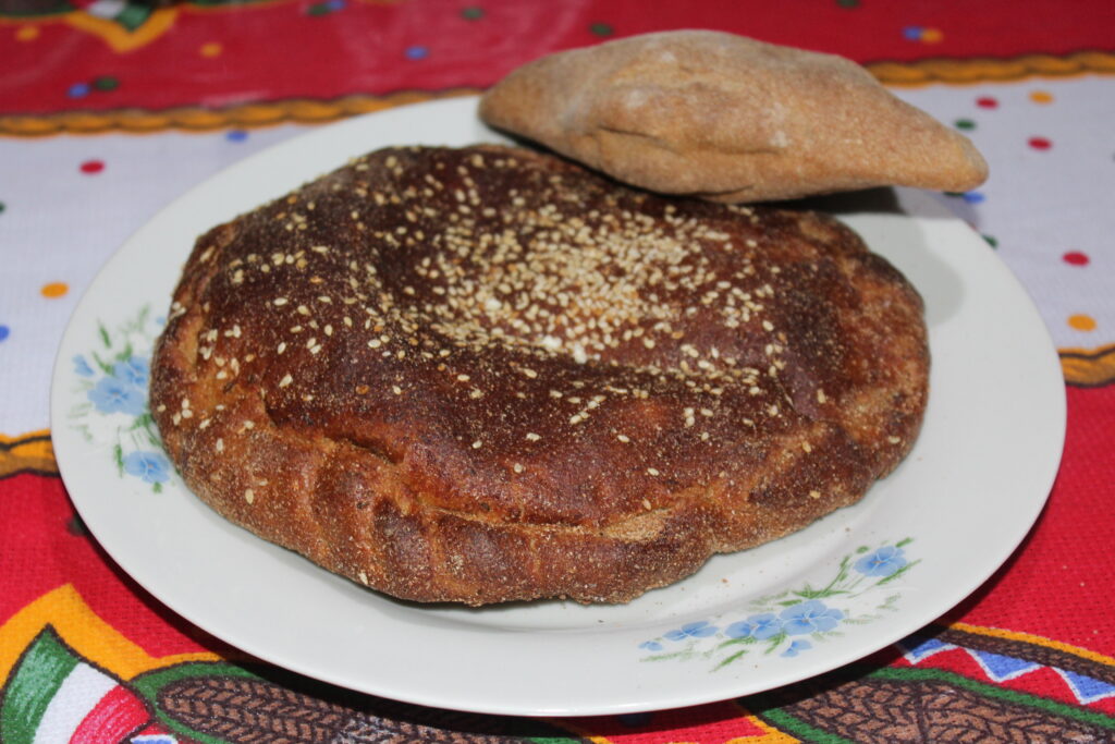 Exquisito degustar pan elaborado en horno de leña - El reportero
